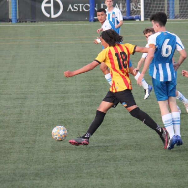 Tag de Yanis Senhadji Betis - Fennec Football